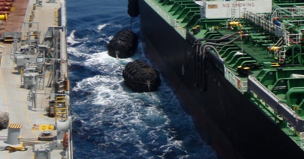 Fender Davits | PALFINGER MARINE