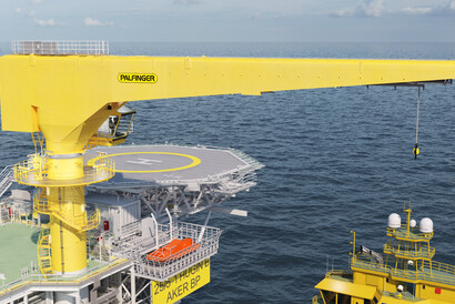 Fully Electric Jib Cranes | PALFINGER MARINE